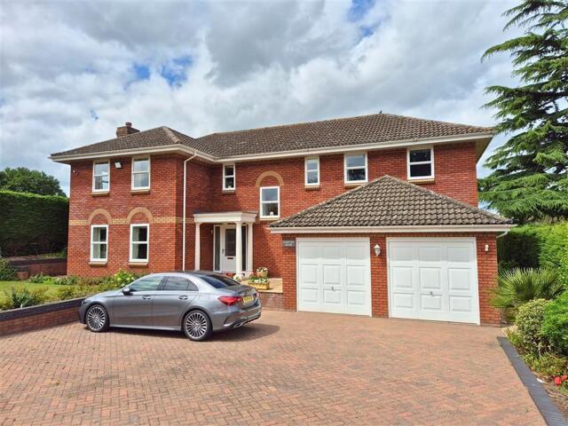 4 Bedroom House Leominster Herefordshire LS101316506