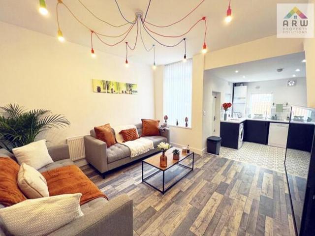 4 Bedroom House Liverpool Merseyside 99635750