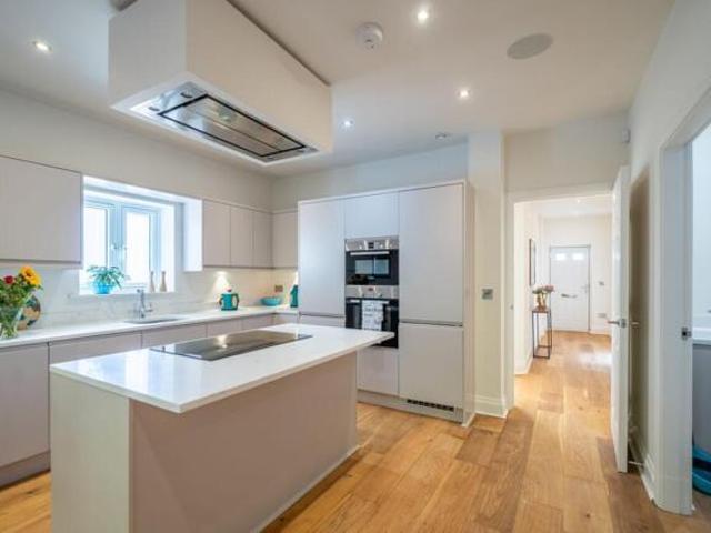 4 Bedroom House Liverpool Liverpool 100733809