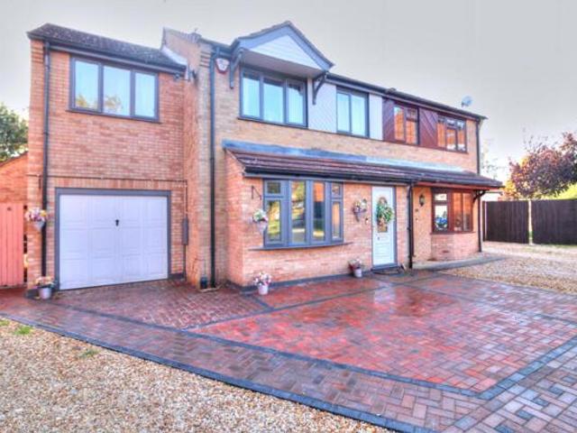 4 Bedroom House Lincoln Lincolnshire 101278273