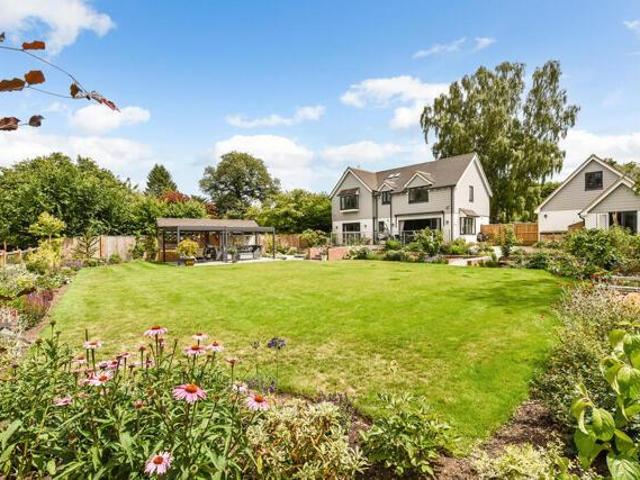 4 Bedroom House Liss Forest Liss Forest 101743294