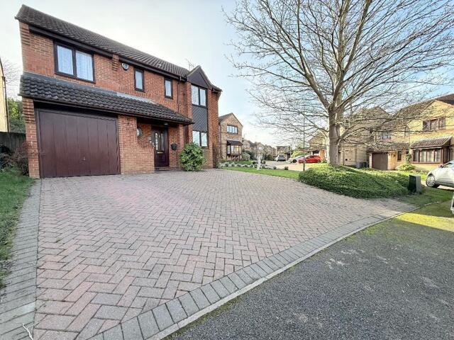 4 Bedroom House Luton Luton 99808507