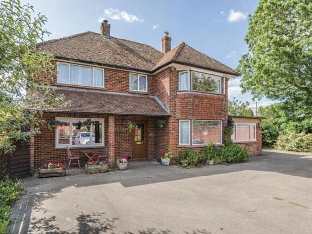 4 Bedroom House Ludgershall Hampshire LS99926234