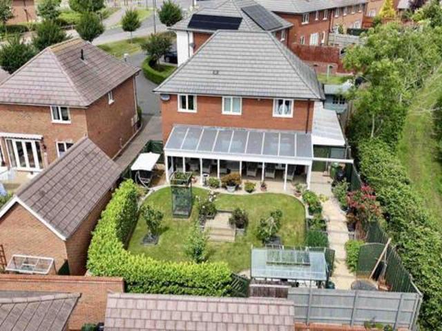 4 Bedroom House Lydney Gloucestershire LS99572163