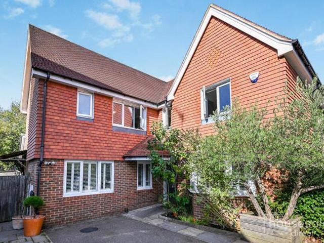 4 Bedroom House Maidstone Kent 101678316