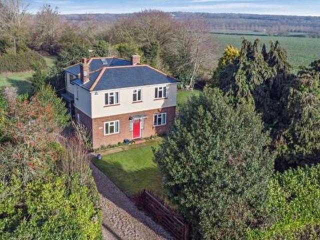 4 Bedroom House Maldon Essex 101677963