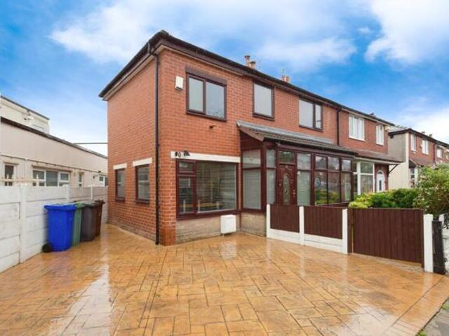 4 Bedroom House Manchester Tameside 99736003