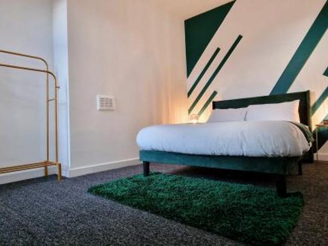 4 Bedroom House Manchester Manchester LS76871480