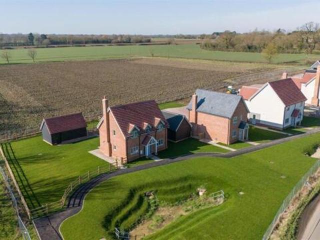 4 Bedroom House Manor Park Manor Park LS100097008