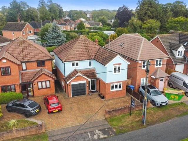 4 Bedroom House Manningtree Essex LS100541219