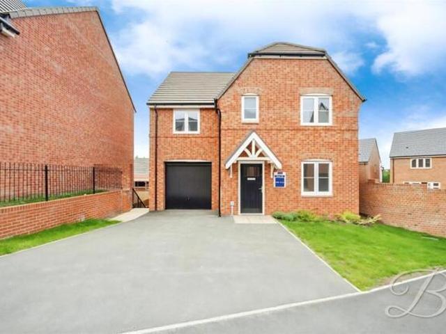 4 Bedroom House Mansfield Nottinghamshire 100426325