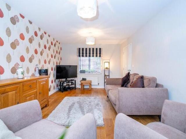4 Bedroom House Market Deeping Lincolnshire LS100648643
