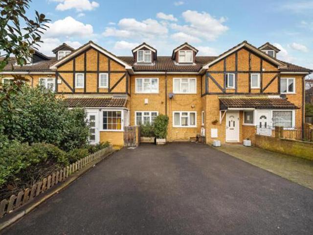 4 Bedroom House Mitcham Greater London LS99608551