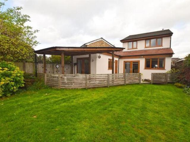 4 Bedroom House Middleton Middleton LS99437356