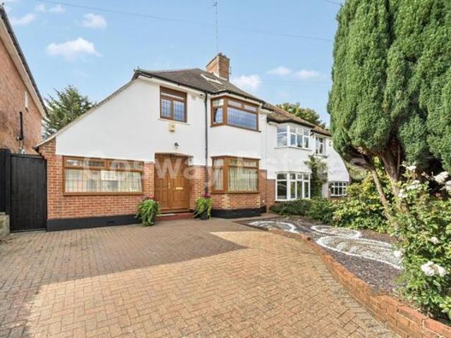4 Bedroom House Mill Hill Greater London 100097019