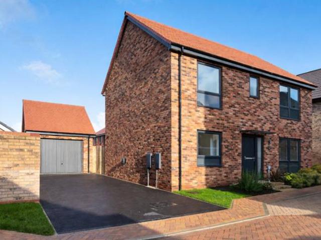 4 Bedroom House Milton Keynes Milton Keynes LS99029510