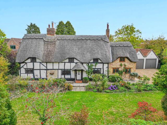 4 Bedroom House Milton Keynes Milton Keynes 101100057