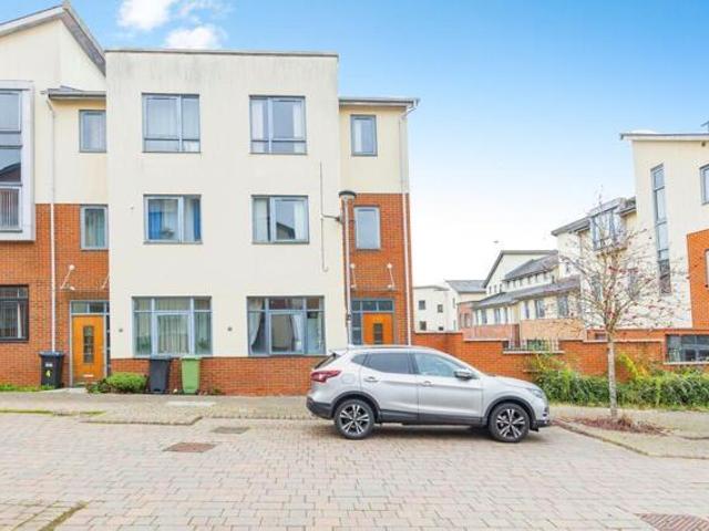 4 Bedroom House Milton Keynes Milton Keynes 99986429