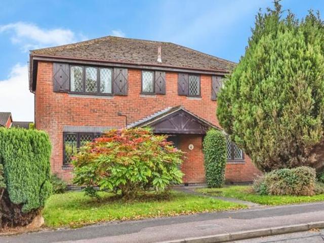 4 Bedroom House Nottingham Nottinghamshire 98278350