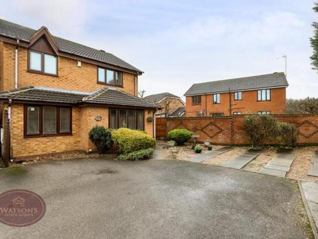 4 Bedroom House Nottingham Nottinghamshire 99523466