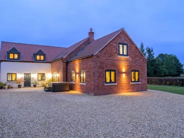 4 Bedroom House Nottinghamshire Nottinghamshire 98834598
