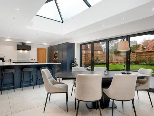 4 Bedroom House Nottinghamshire Nottinghamshire LS100503397