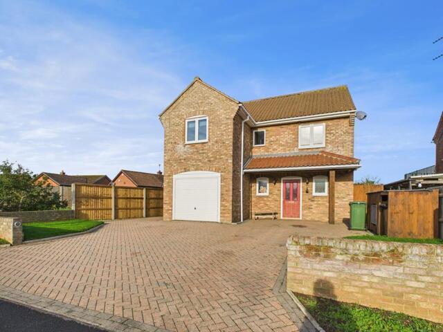 4 Bedroom House Norfolk Norfolk LS100426076