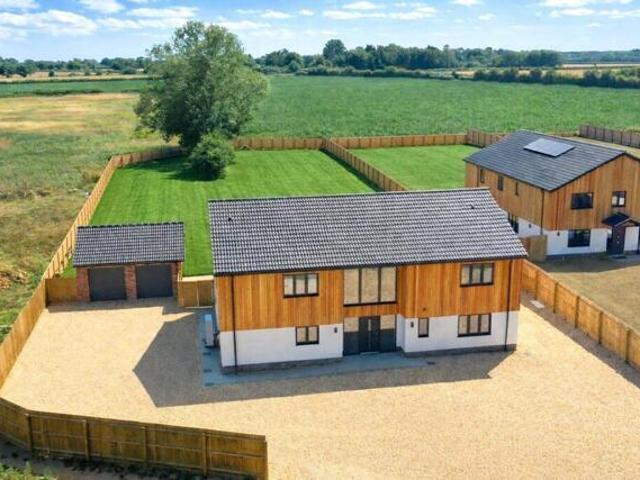 4 Bedroom House Norfolk Norfolk 99895398