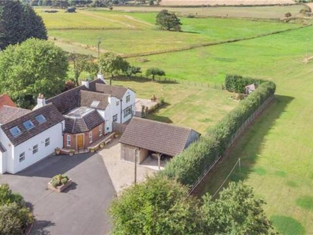 4 Bedroom House North Yorkshire North Yorkshire LS100503276