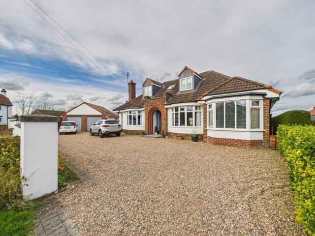 4 Bedroom House North Yorkshire East Riding Of Yorkshire 98903635