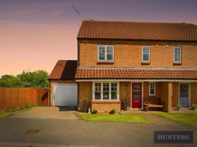 4 Bedroom House North Yorkshire East Riding Of Yorkshire LS100855336