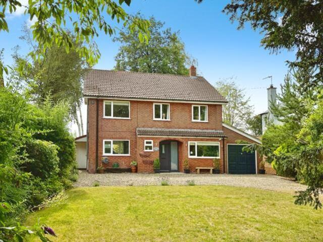 4 Bedroom House North Yorkshire East Riding Of Yorkshire LS99952033