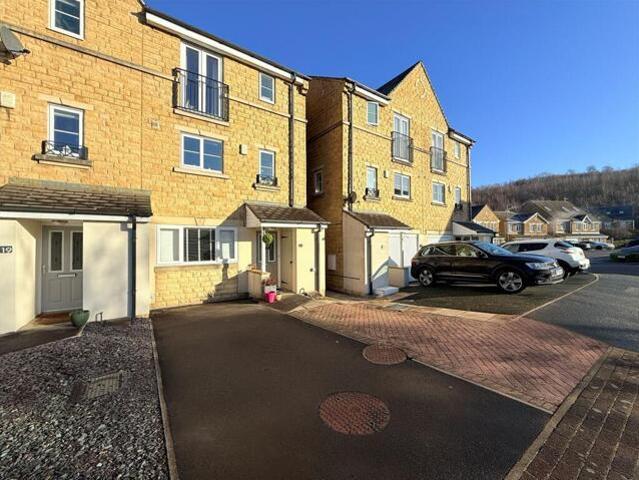 4 Bedroom House North Yorkshire Kirklees 100855099