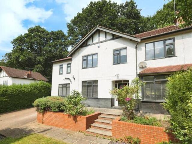 4 Bedroom House North Yorkshire Leeds LS100263197