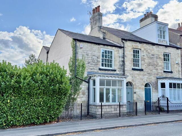 4 Bedroom House North Yorkshire Leeds 98930210
