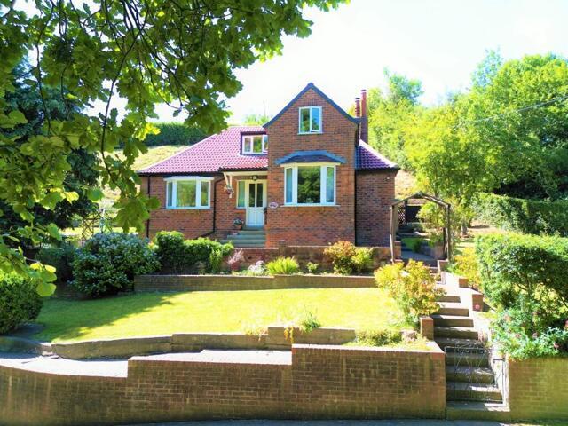 4 Bedroom House North Yorkshire Redcar And Cleveland LS101060068