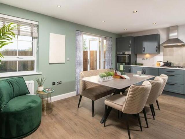 4 Bedroom House North Yorkshire West Yorkshire 101678879
