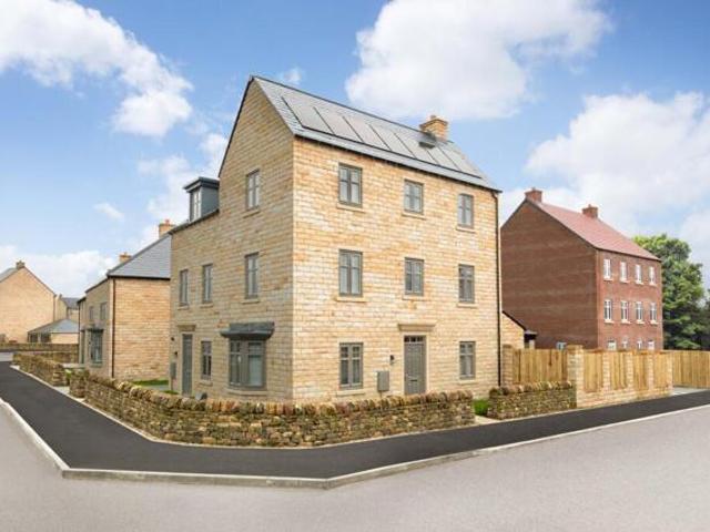 4 Bedroom House North Yorkshire West Yorkshire 99436961