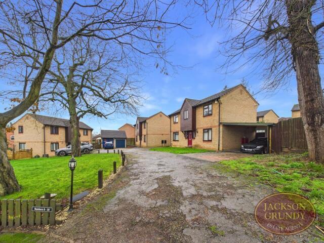 4 Bedroom House Northampton Northamptonshire 98969187