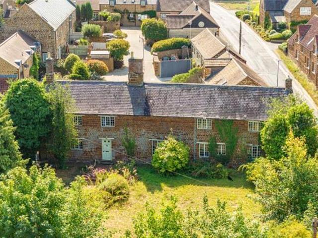 4 Bedroom House Northampton Northamptonshire LS101059976