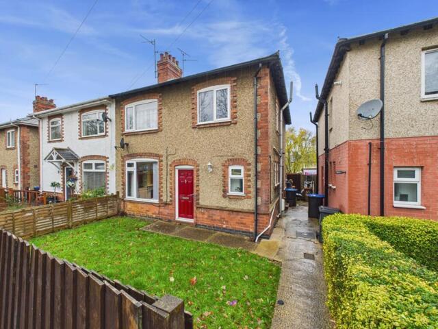 4 Bedroom House Northampton Northamptonshire LS99290354