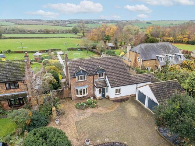 4 Bedroom House Northamptonshire Northamptonshire LS99523818