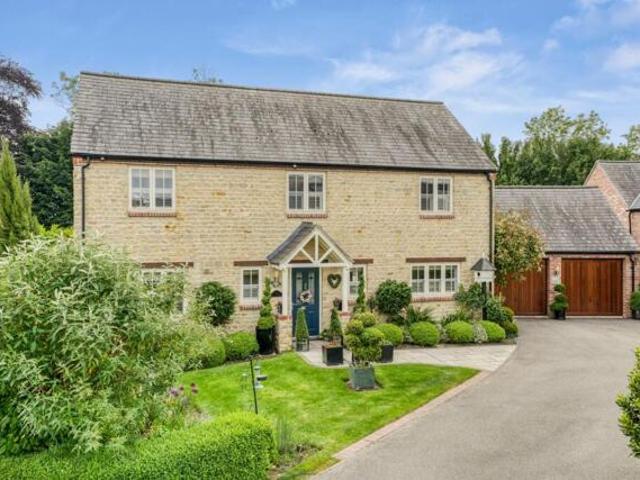 4 Bedroom House Northamptonshire Northamptonshire 100733448