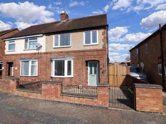 4 Bedroom House Northamptonshire Northamptonshire 101379100