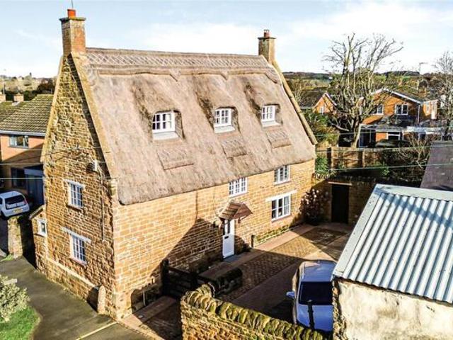 4 Bedroom House Northamptonshire Northamptonshire 101316391