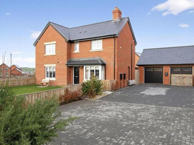 4 Bedroom House Newcastle Newcastle Upon Tyne 101676953