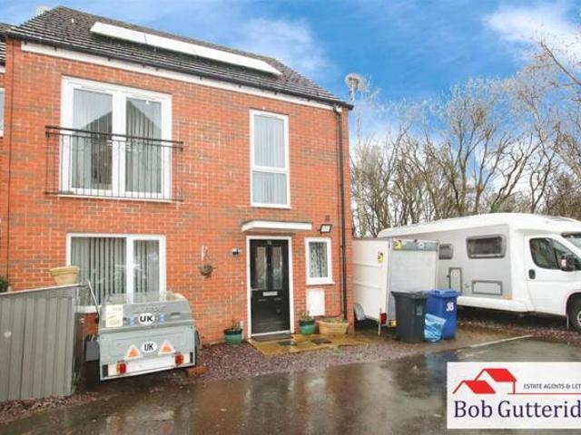 4 Bedroom House Newcastle Under Lyme Staffordshire 98834375