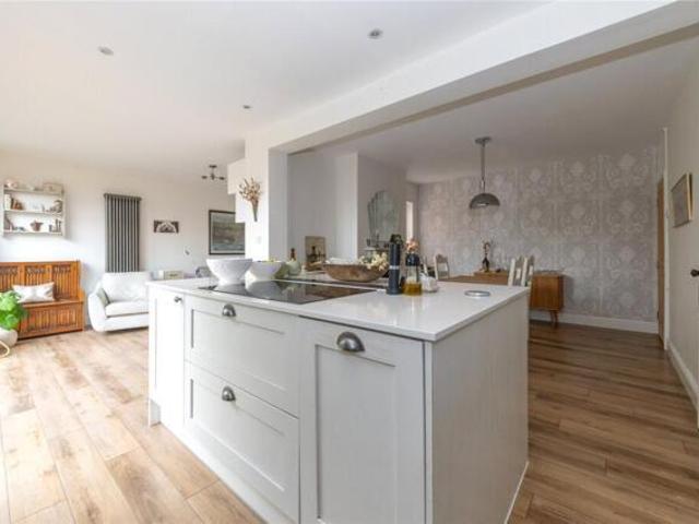 4 Bedroom House Newport Pagnell Milton Keynes 101675064