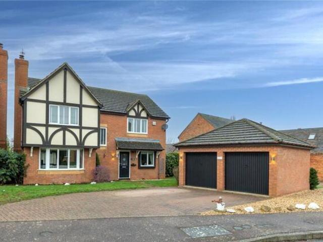4 Bedroom House Newport Pagnell Milton Keynes 98800777