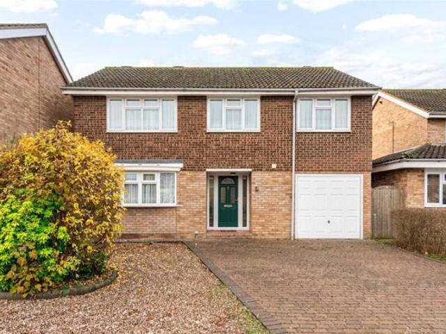 4 Bedroom House Newport Pagnell Milton Keynes 98262775